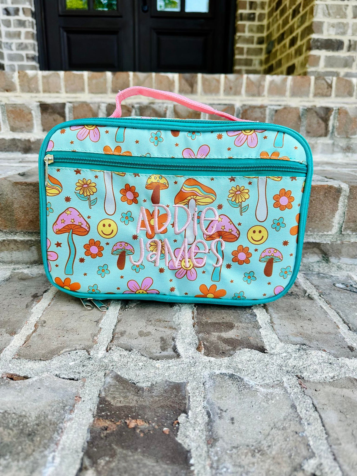 Totally Happy Lunch Box – Dash Forward